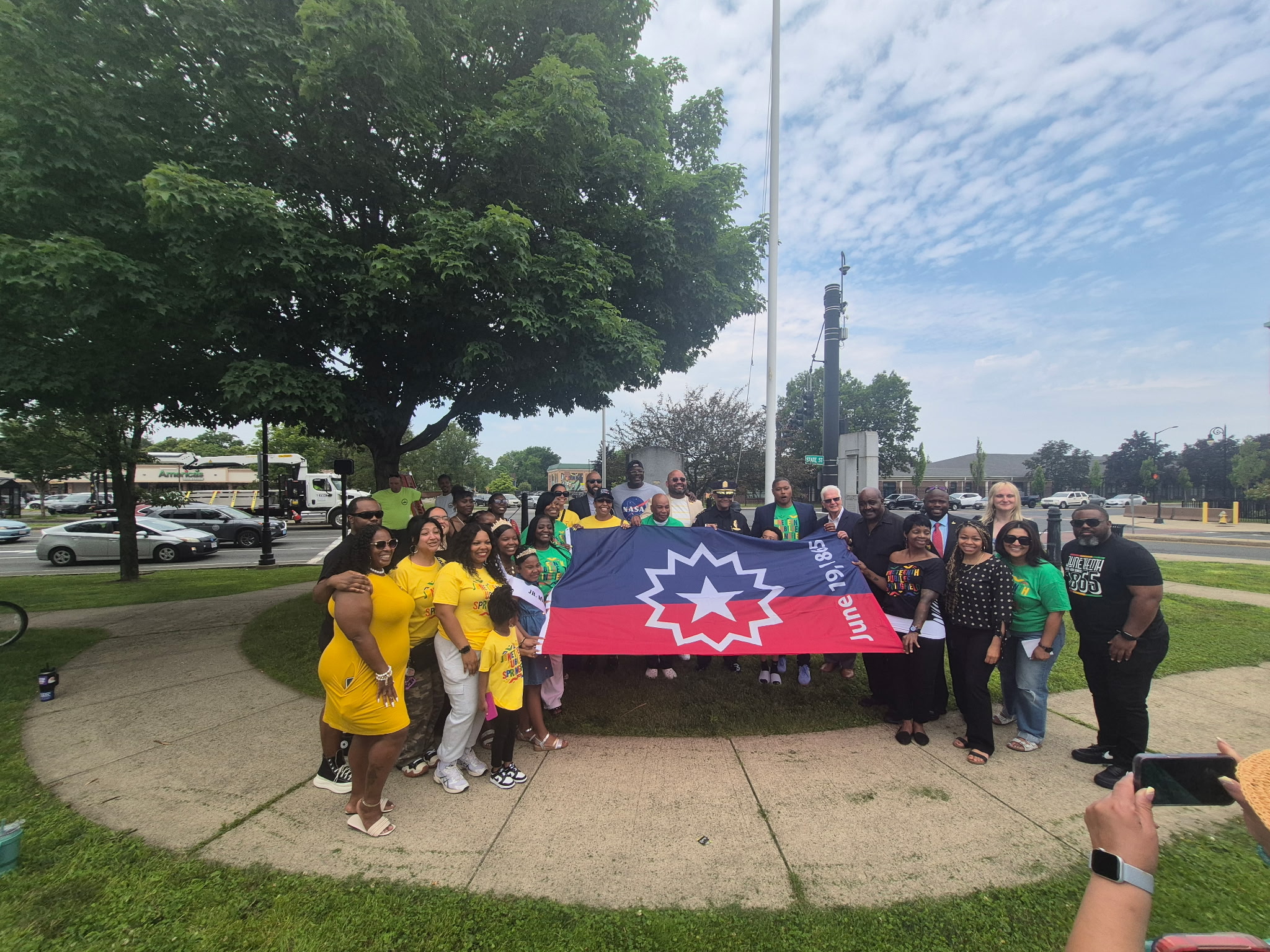 Mayor Sarno, Police Superintendent Akers, city and state officials join ...